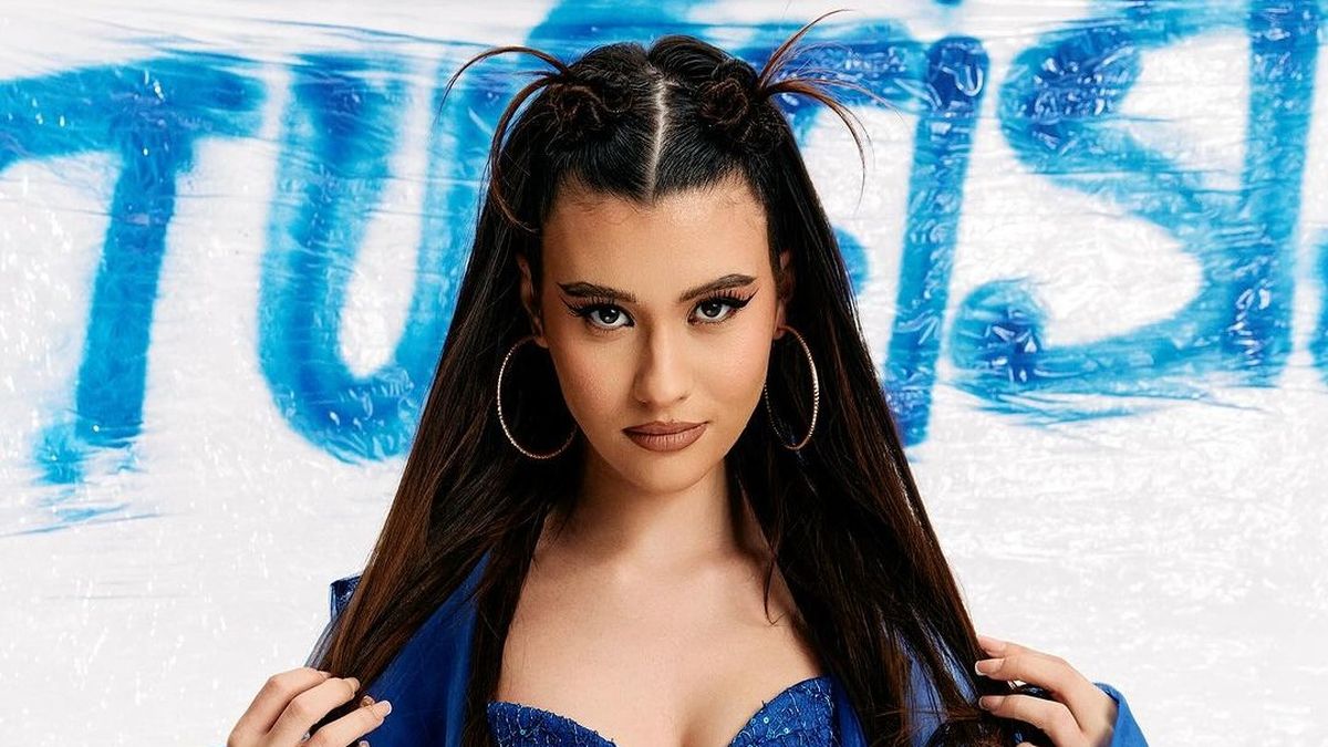 Erika Isac lansează o nouă piesă, „Femei în Parlament”